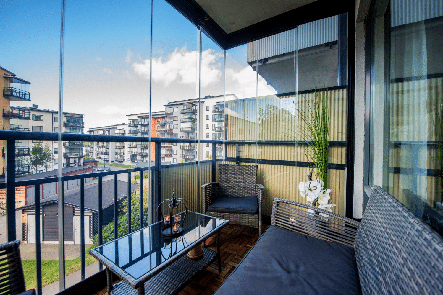 Svensktillverkade balkonginglasningar till bra priser